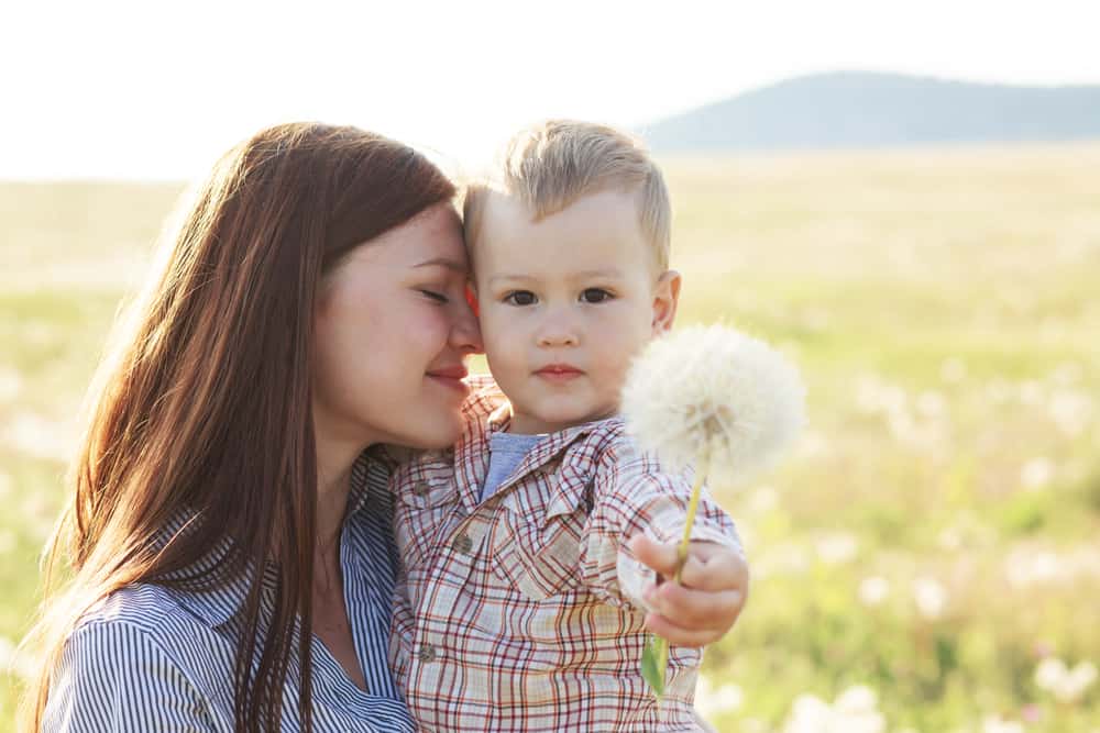 One Simple Way To Be An Amazing Parent - FamilyToday