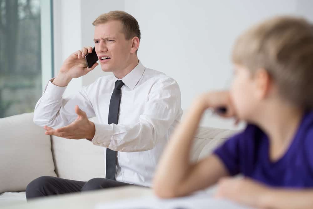 6 Signs Your Kids Need You To Get A Different Job - FamilyToday