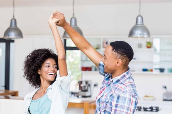 12 habits of a happily married woman - Family Today