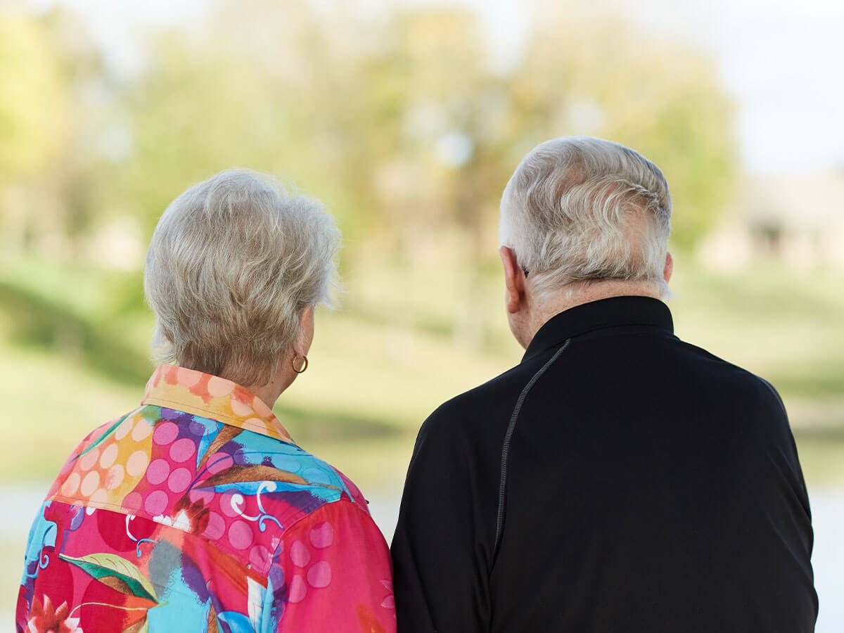11 Signs You're Going To Grow Old Together - FamilyToday